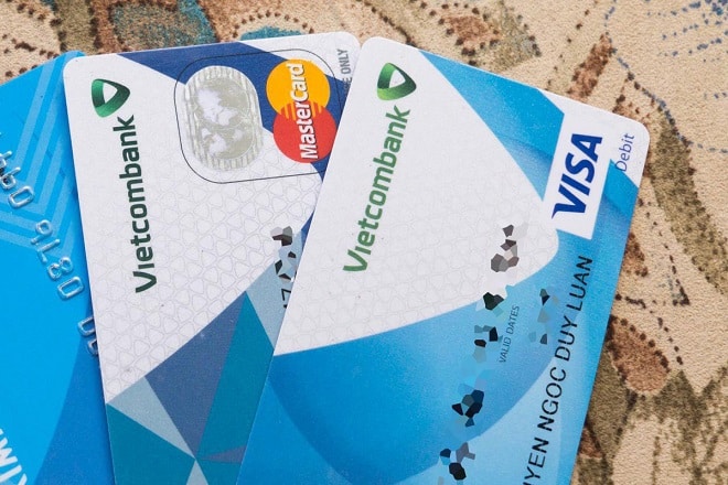 Thẻ visa debit Vietcombank là gì? Hướng dẫn thủ tục làm thẻ nhanh nhất
